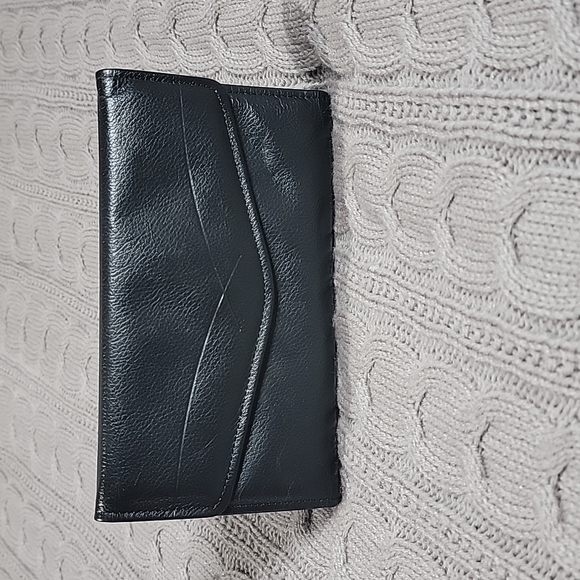 Amity | Bags | Amity Black Cowhide Wallet | Poshmark